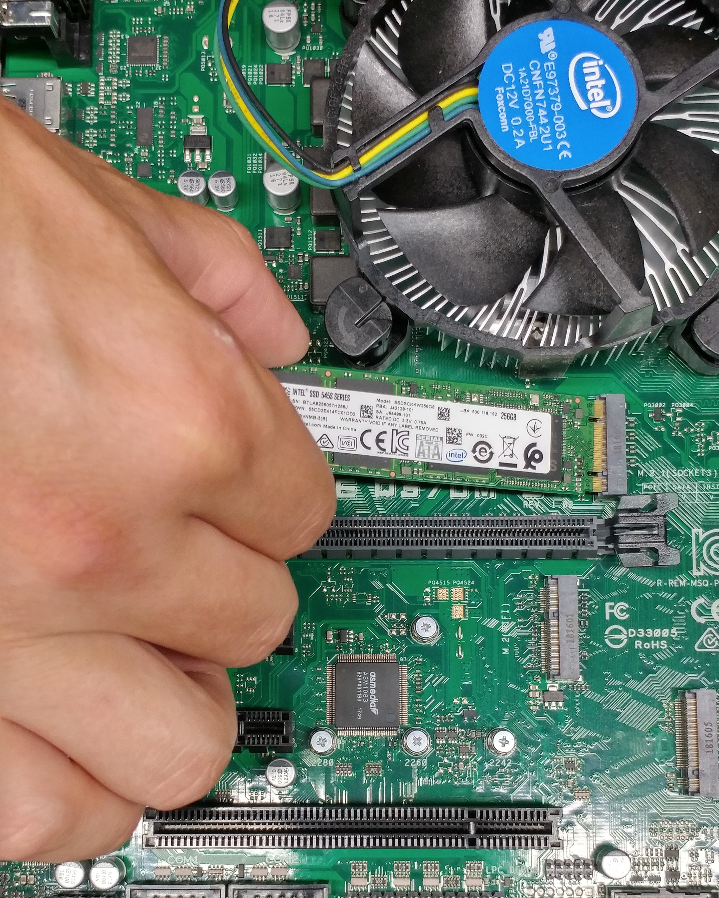 Hard Drive Removal / Installation