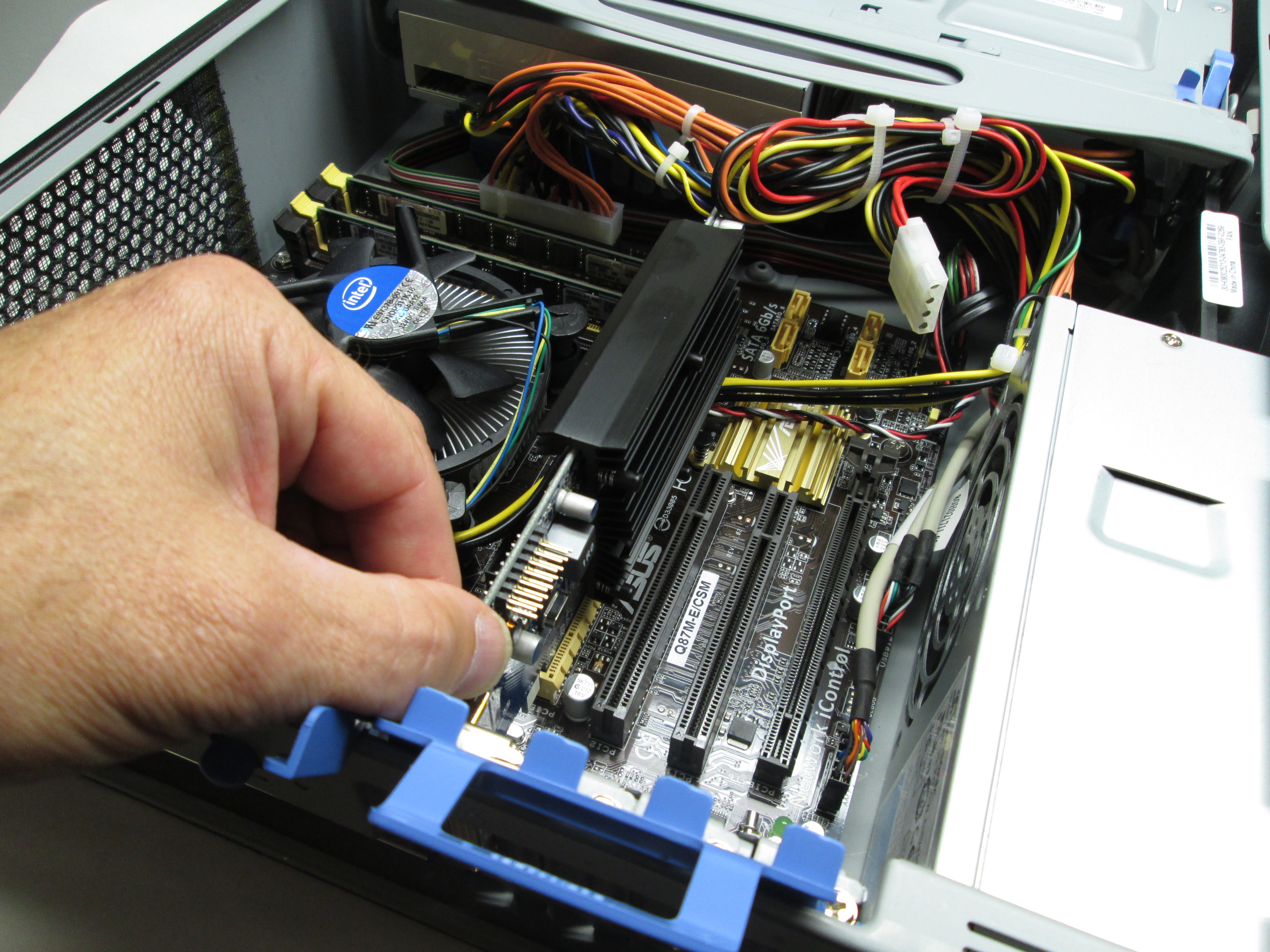 Removing & Installing a Video Card